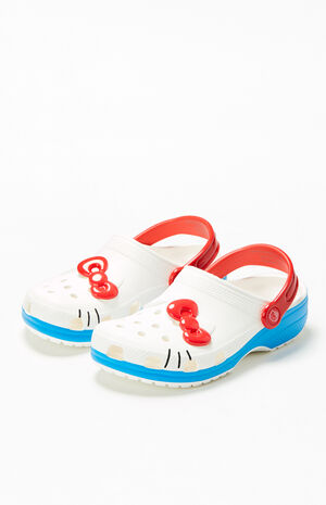 hello kitty crocs