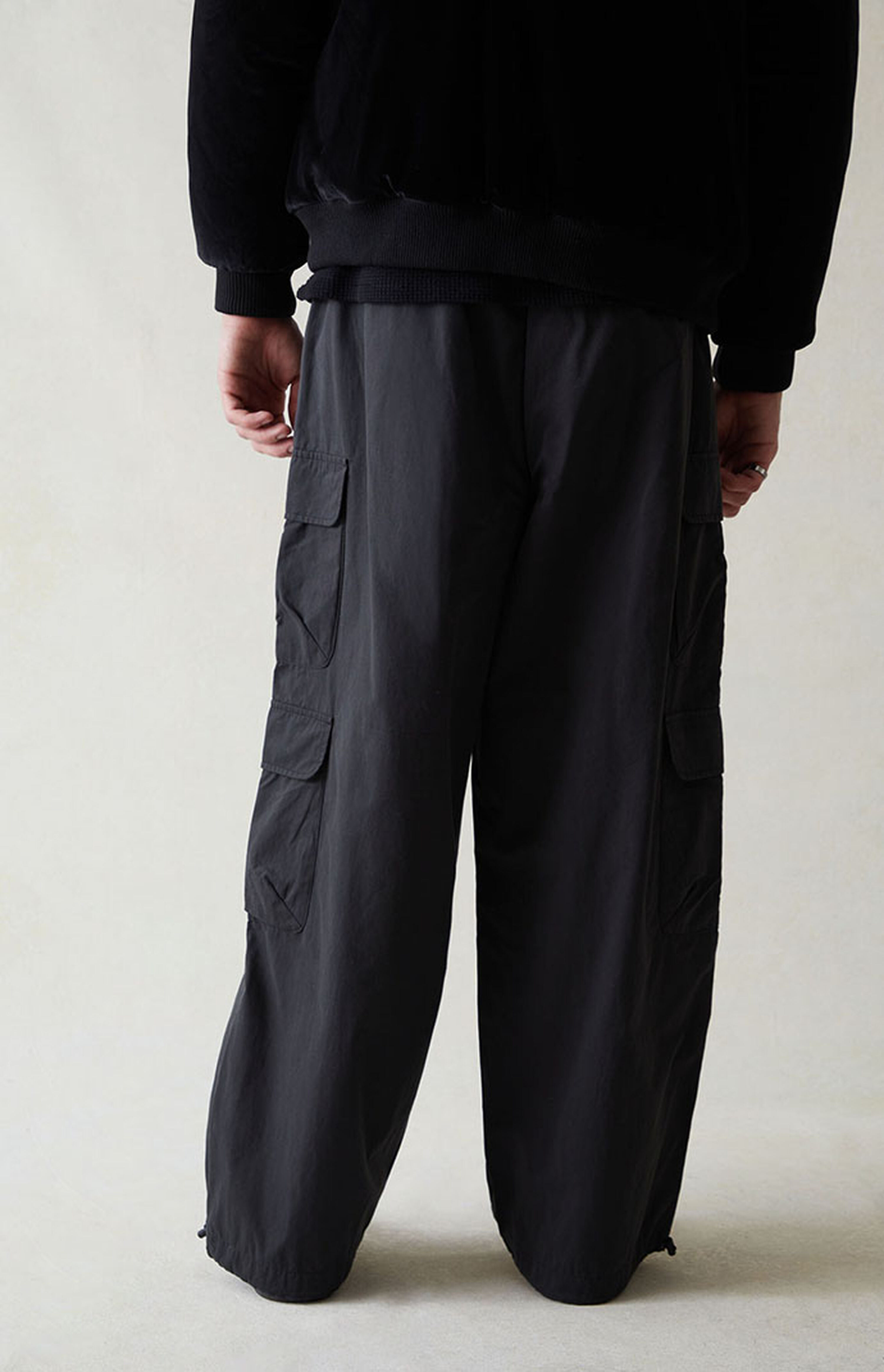 Pacsun Canvas Black Parachute Pants | Pacsun