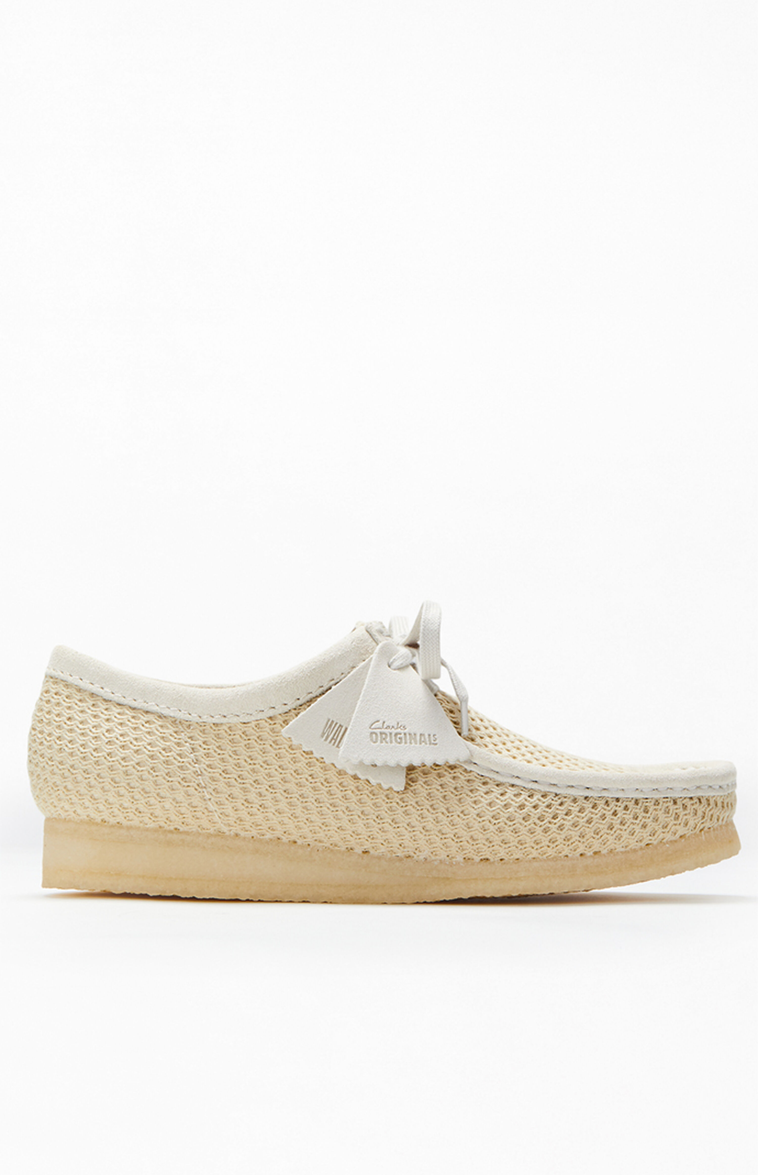 Clarks Off White Wallabee Mesh Mocassins | Pacsun