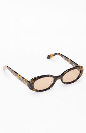 Quay Felt Cute Oval Sunglasses | PacSun