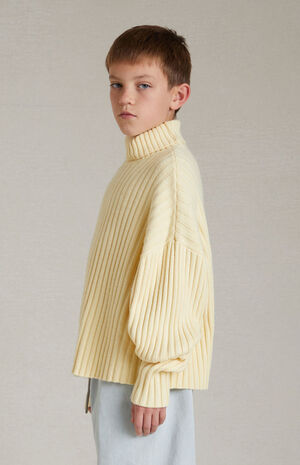Fear of God Essentials Essentials Garden Yellow Turtleneck Sweater | PacSun