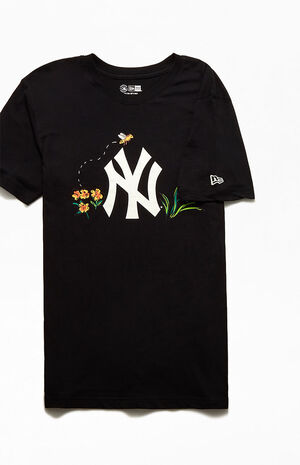 New Era Floral Yankees T-Shirt | PacSun