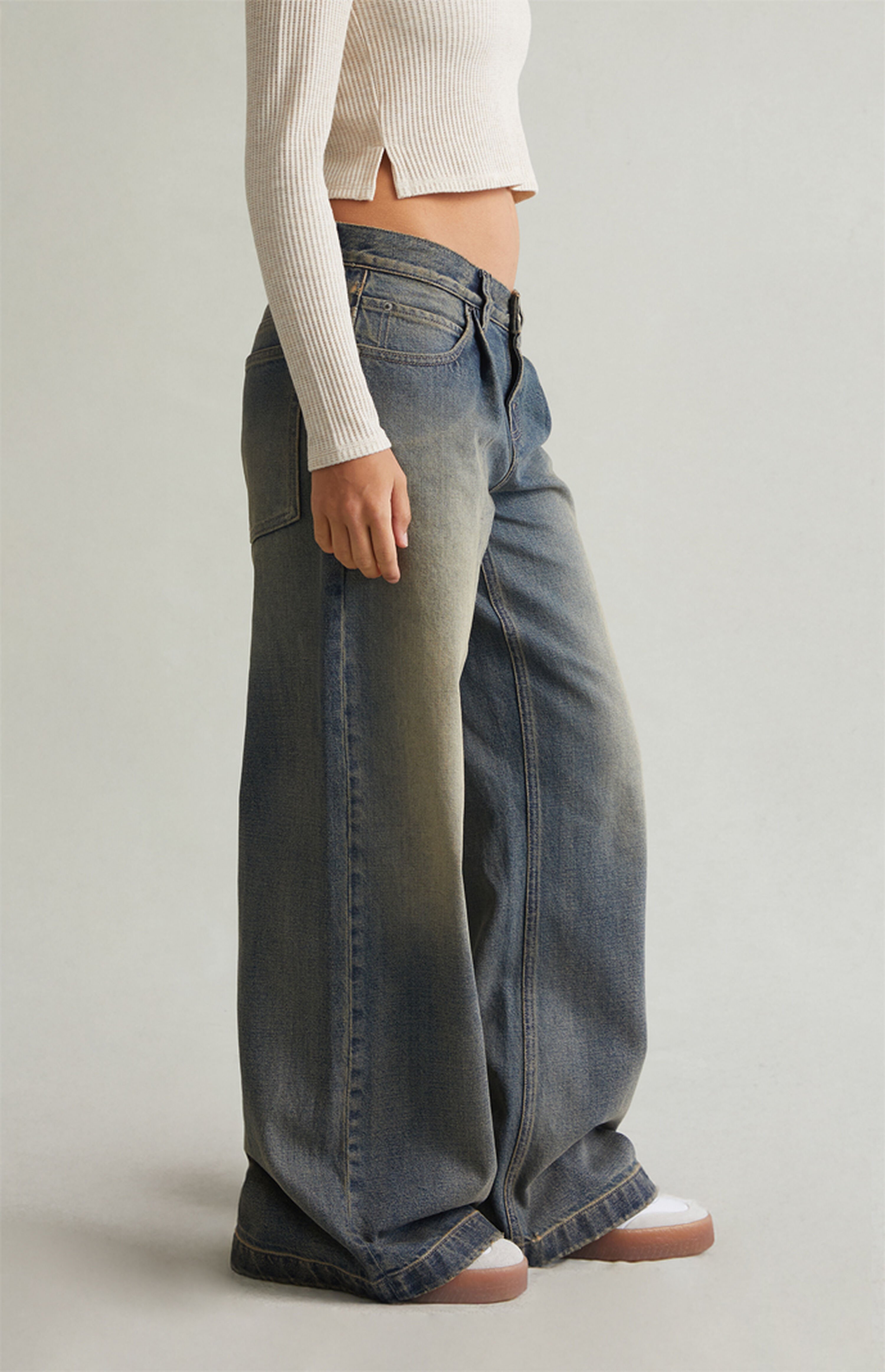 Pacsun Sloane Low Rise Ultra Baggy Jeans Pleated Tinted Blue | Pacsun