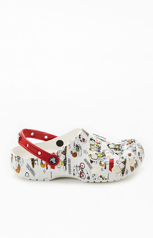 Crocs Women's Peanuts Classic Clogs | Pacsun