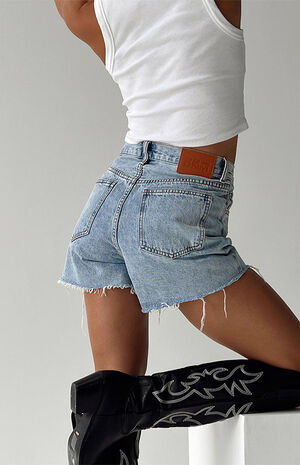 Princess Polly Xena Light Wash Denim Shorts | PacSun