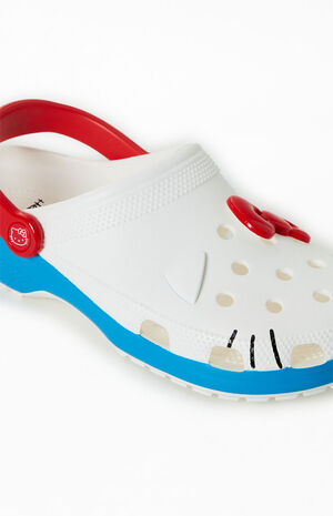 hello kitty crocs