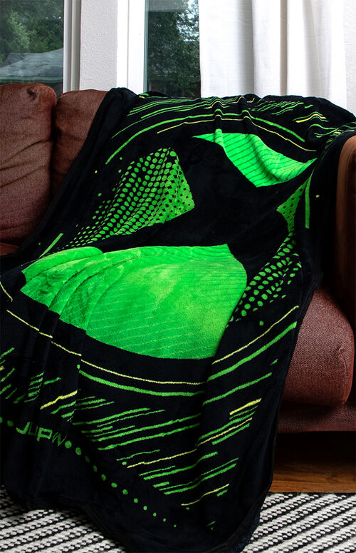 Xbox Fleece Throw Blanket | PacSun