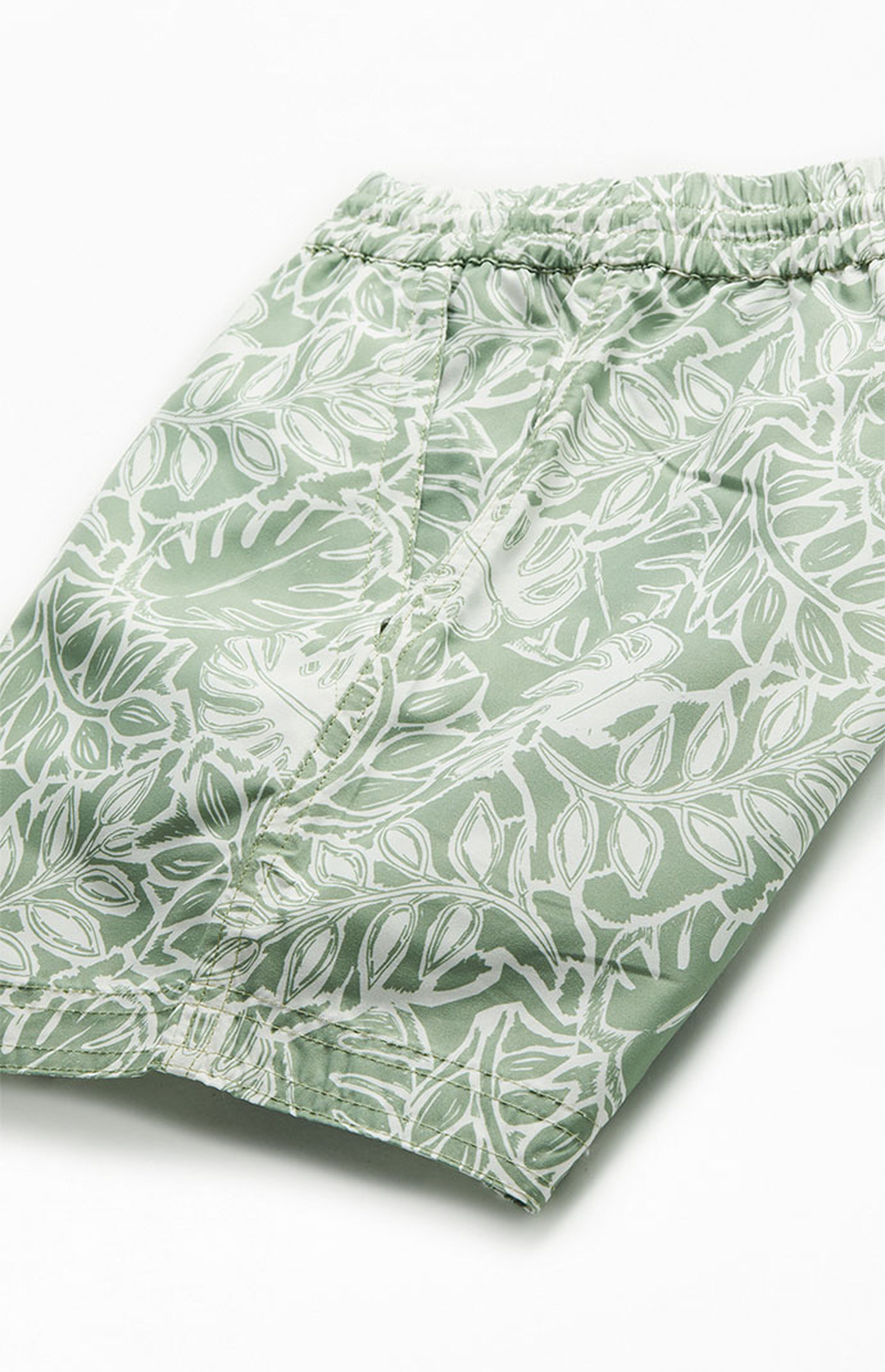 South Beach Leaf 15" Swim Trunks | PacSun