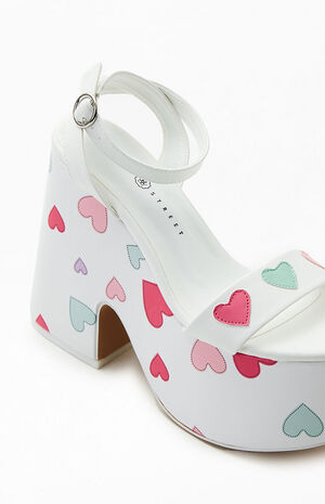 Daisy Street Women's Heart Platform Heels | PacSun