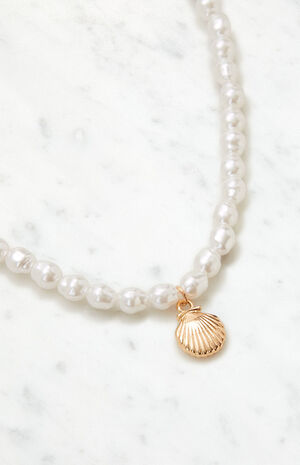 LA Hearts Pearl Shell Necklace | PacSun