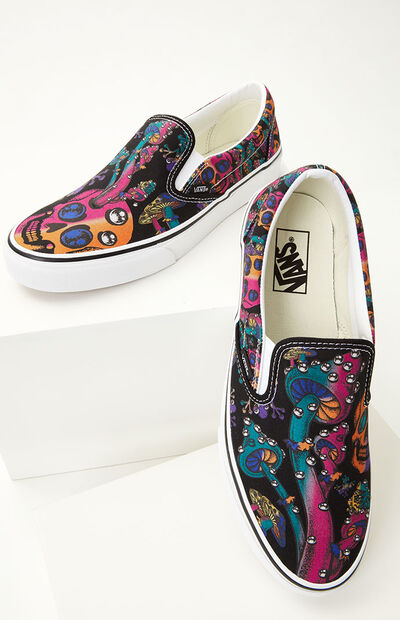 Vans Classic Slip-On Trippy Dip Shoes | PacSun